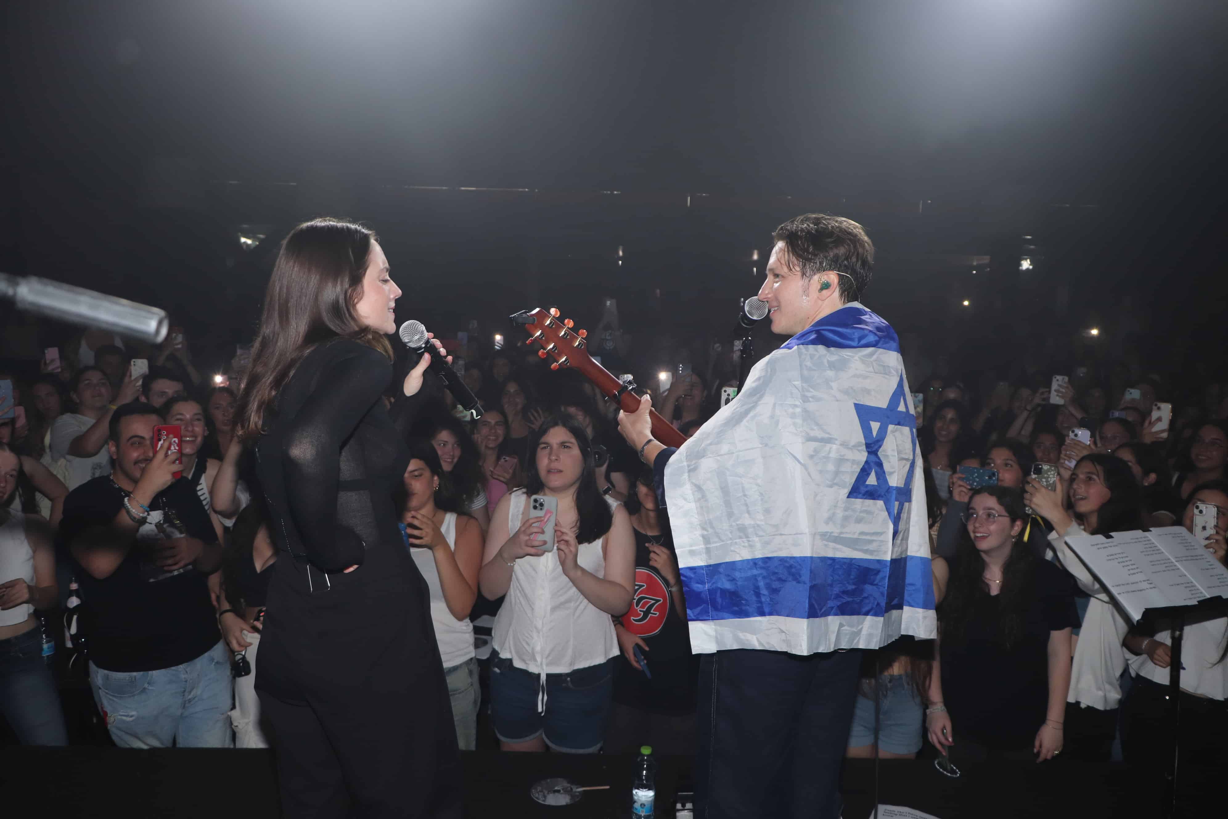 לי בירן – מופע השקה לאלבום דרכו של עולם - Yaniv Levi - הבלוג של יובל אראל